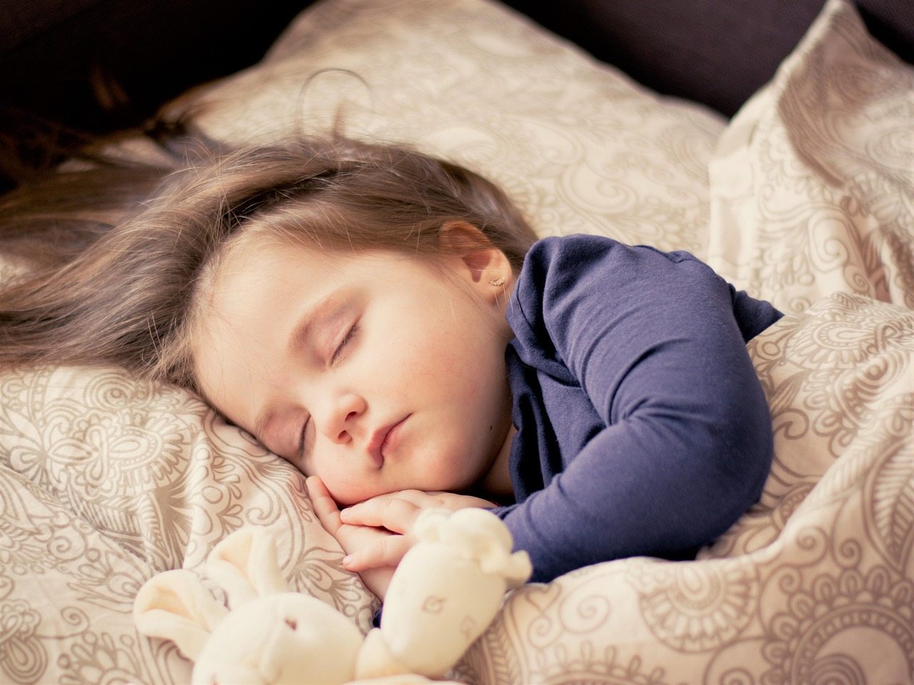 How to Sleep to Get Taller: 7 Best Sleeping Habits for Maximum Growth ...